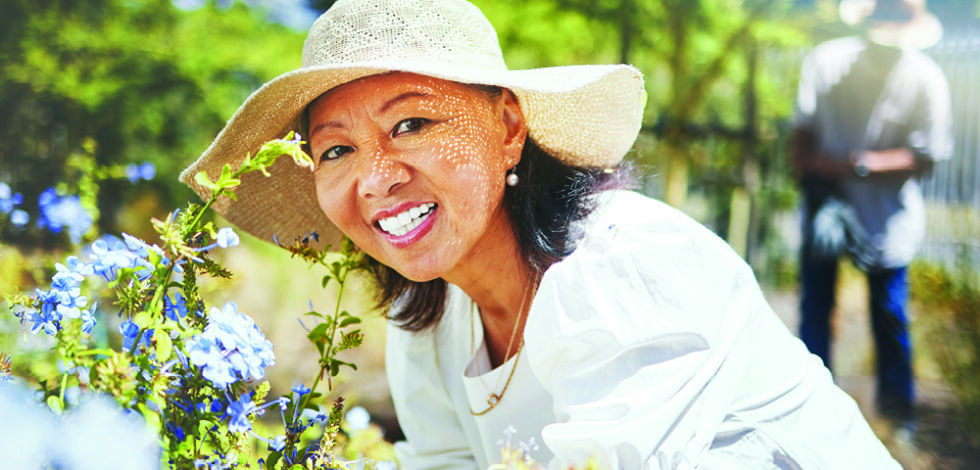 Gardening 101: How to Plant a Cheerful Flower Bed - Envisage